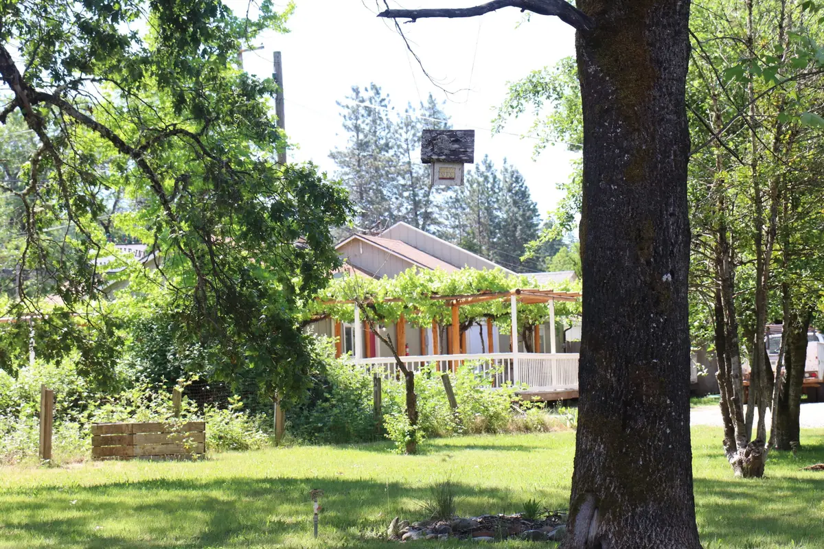 Home — Kerbyville Inn - Lodging in Cave Junction, Oregon
