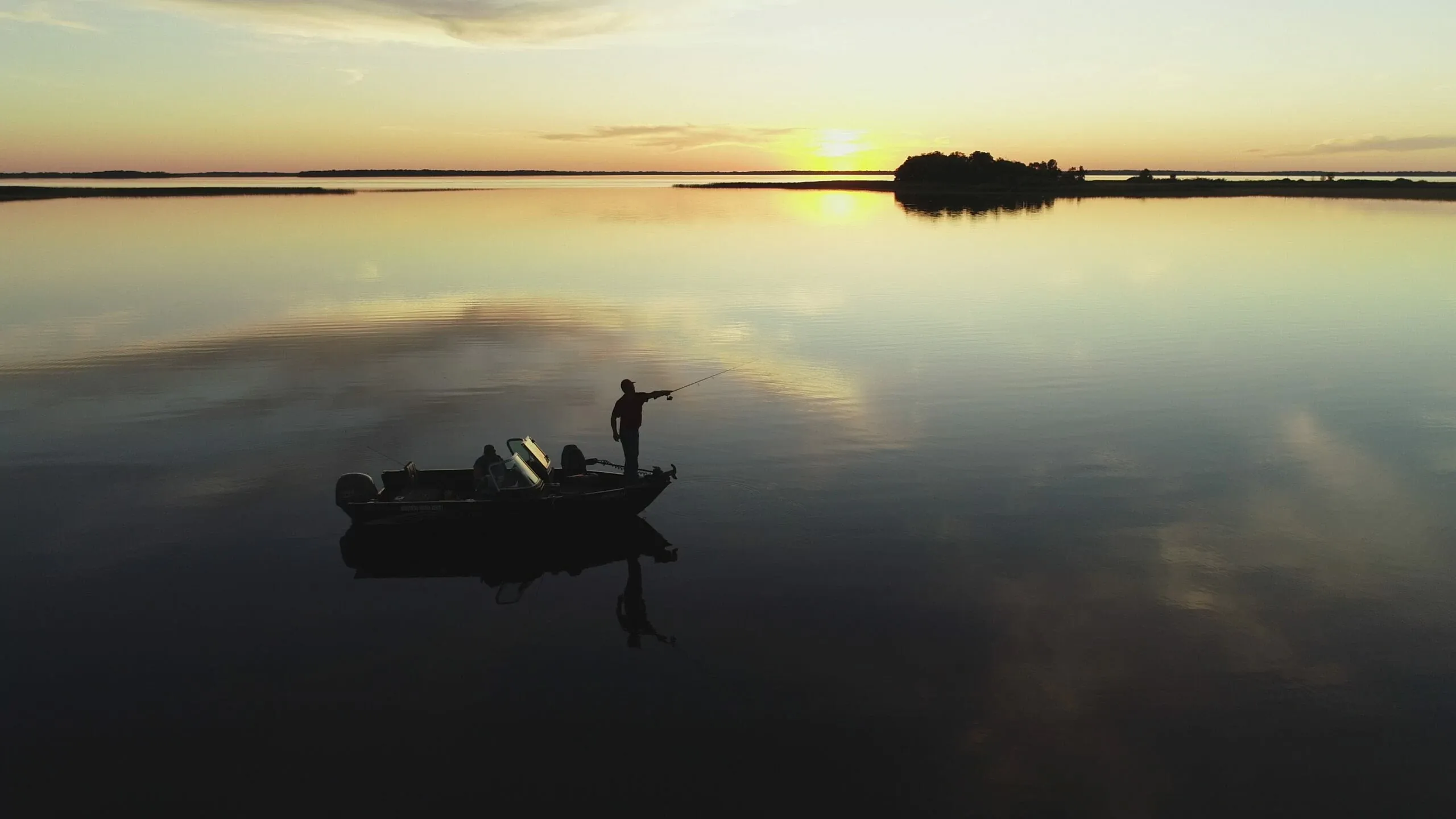 Home [booking.bowstringshores.com]